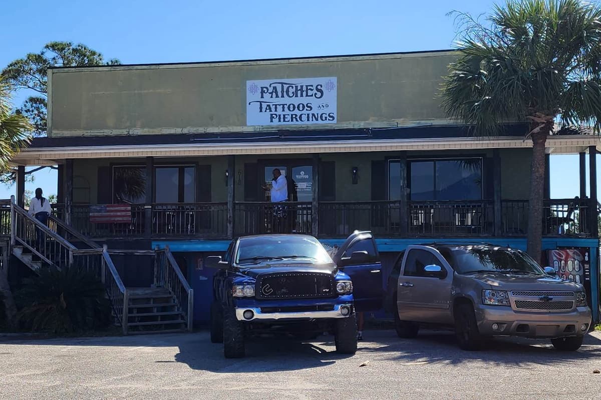 Trial pushed back for Gulf Shores tattoo artist accused of trying to ... Trial pushed back for Gulf Shores tattoo artist accused of trying to ...